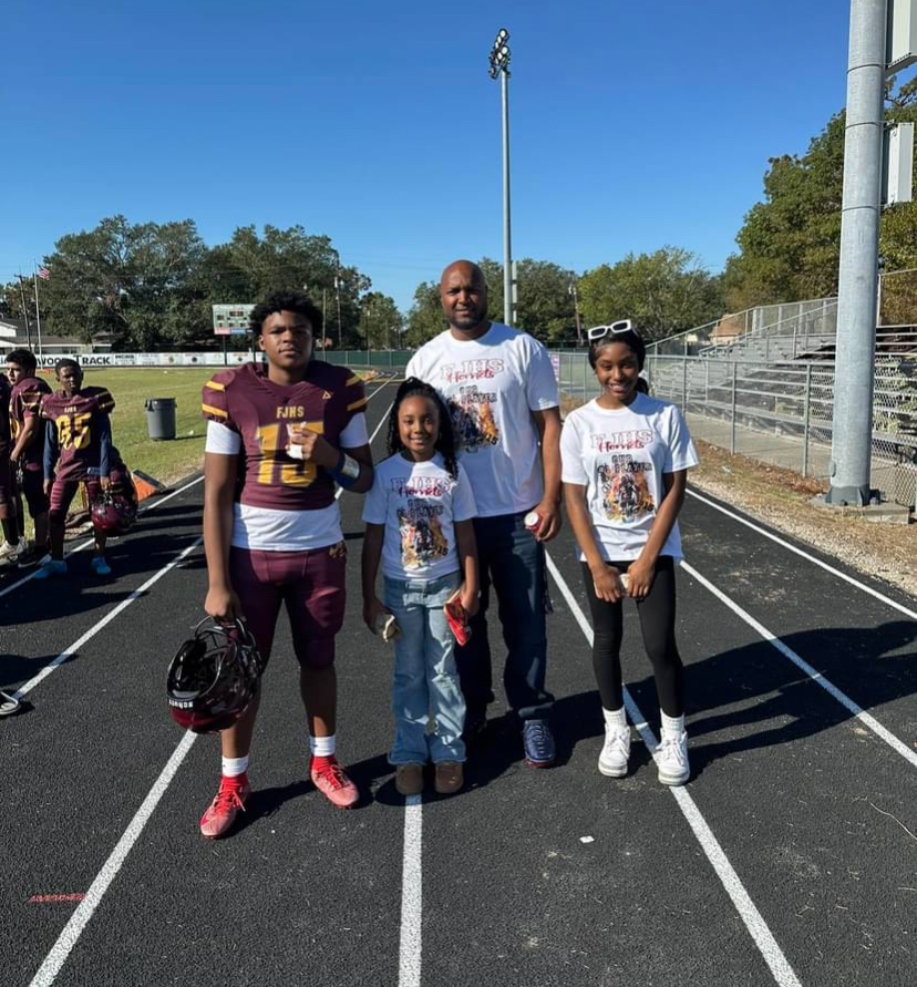 Bentlie Burrell, - Prep Redzone